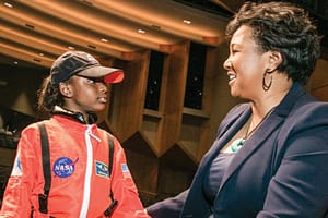 Mae Jemison: Trailblazer in Science and First Black Woman in Space ...